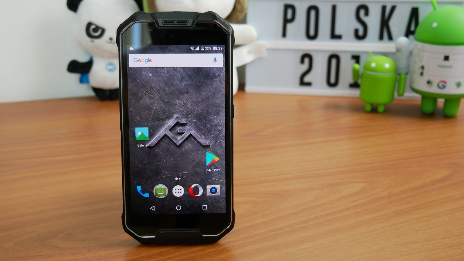 Recenzja AGM X2 SE. Ten telefon pokazuje, że rugged może wyglądać