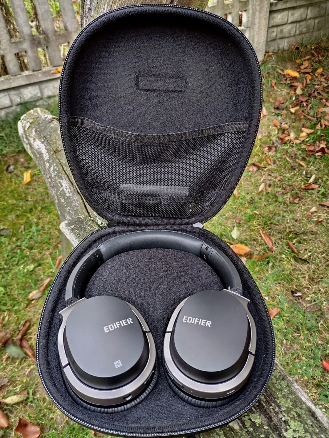 Edifier W830BT, czyli (prawie) idealne mobilne słuchawki nauszne w ...