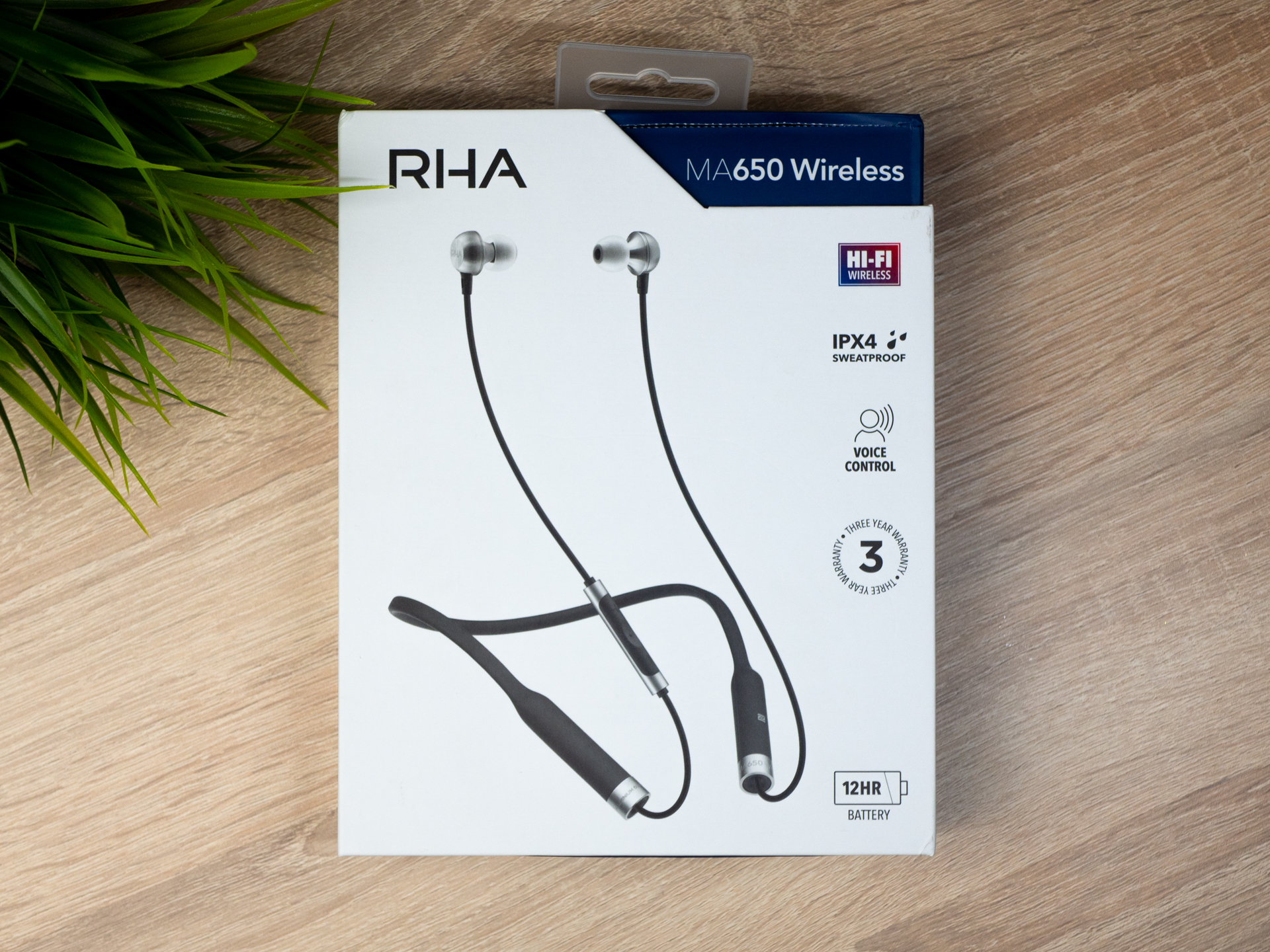 Czy słuchawki bezprzewodowe z pałąkiem mają sens? Recenzja RHA MA650 Wireless