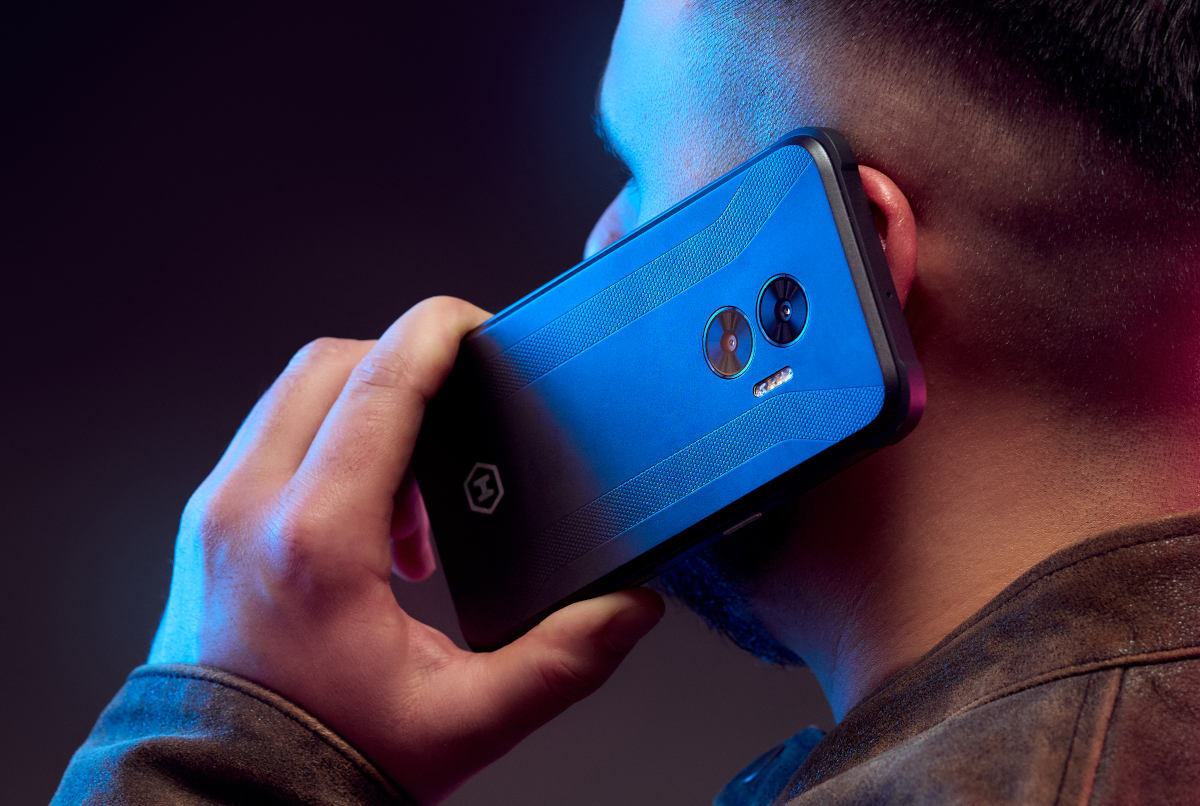 HAMMER BLADE V 5G to nowy pancerny smartfon, w którym bezproblemu można ...